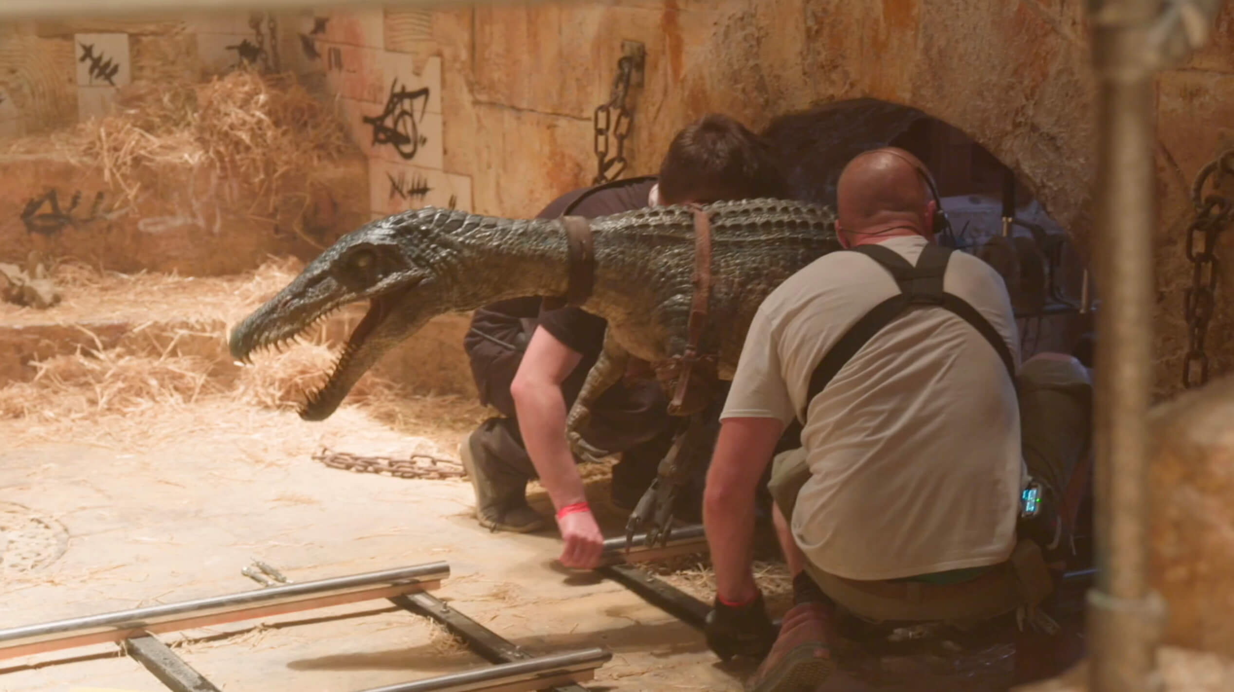 Jurassic World Dominion - Underground Dino Market - Epik Media